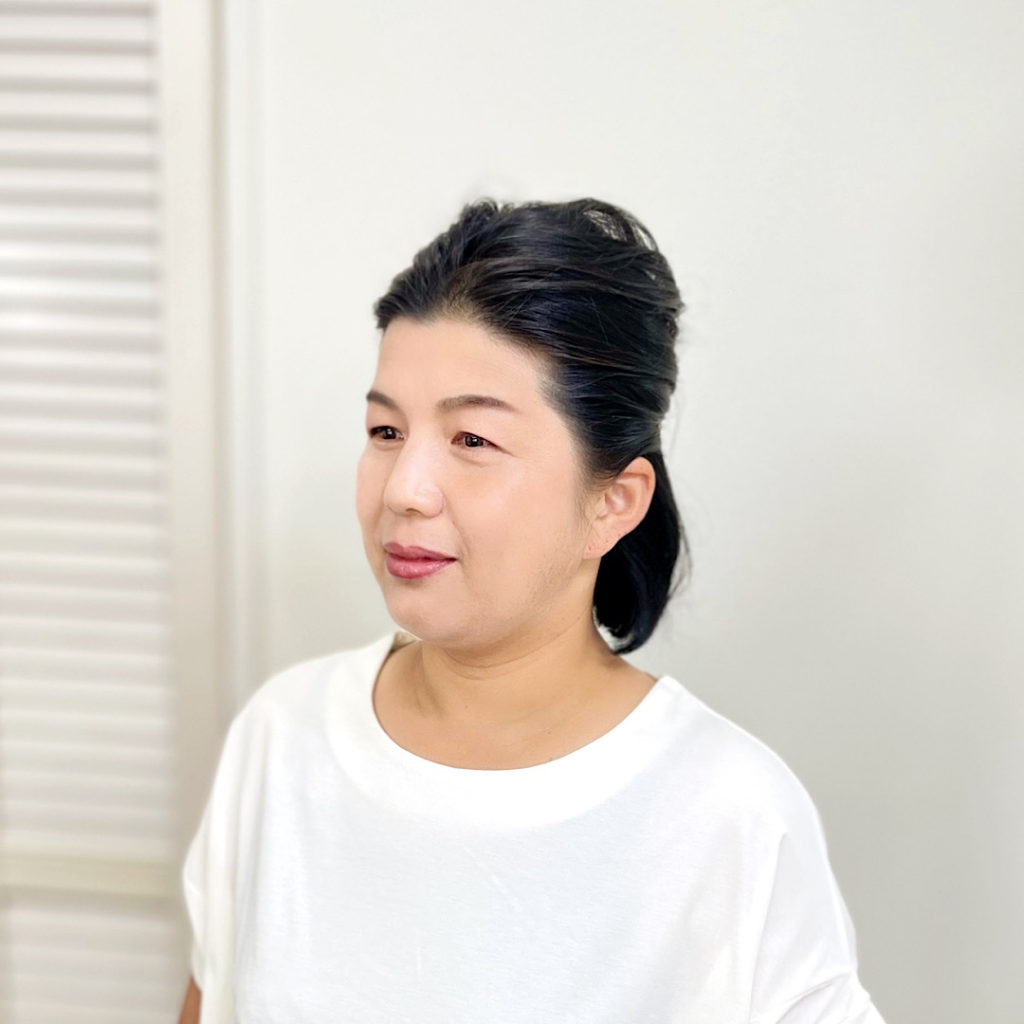 《40代 女性》ナチュラルを軸に学ぶ メイクレッスン | 東京都練馬区のパーソナルカラー診断・メイクレッスン＜Toris＞